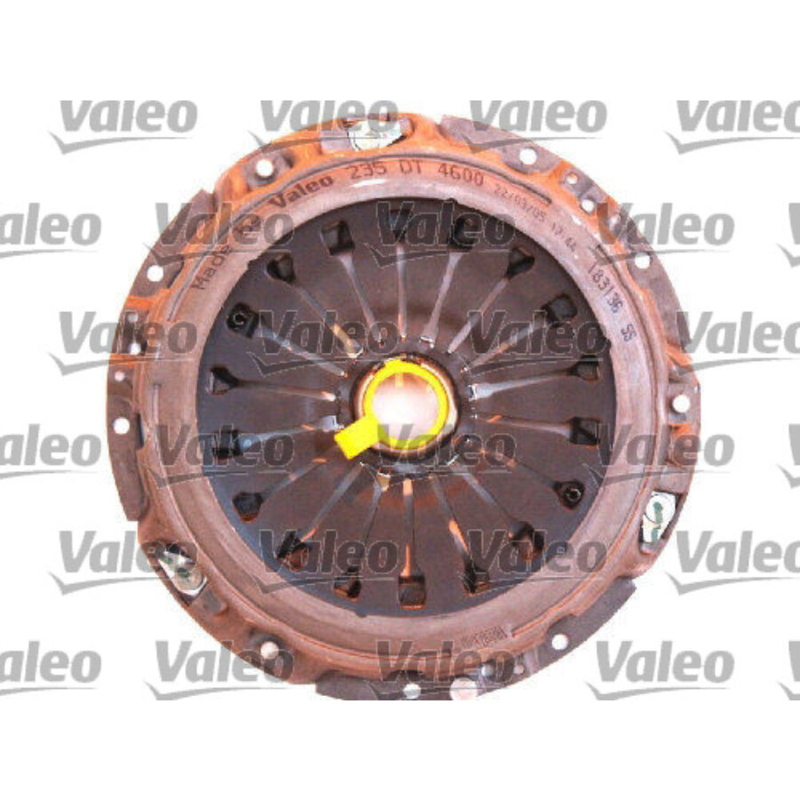 Kit d'embrayage 3 pièces VALEO 801693 : Norauto.fr