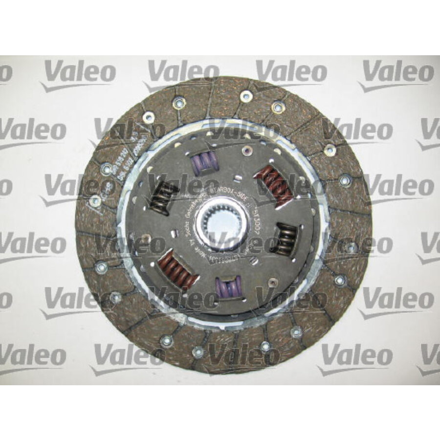 Kit d'embrayage 3 pièces VALEO 826668 : Norauto.fr