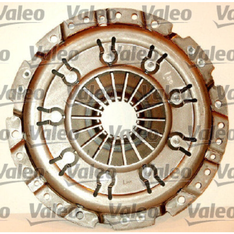 Kit d'embrayage 3 pièces VALEO 801134 : Norauto.fr